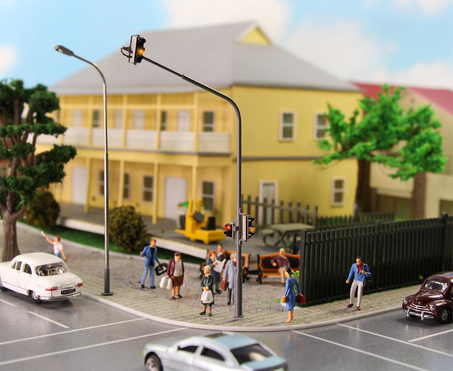 Exploring the World of HO Scale Railways: A Hobbyist's Guide